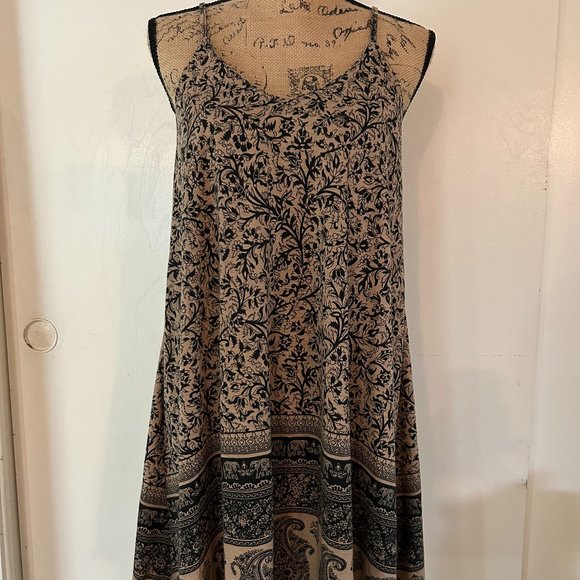 Angie | Dresses | Angie Midi Dress Size M | Poshmark
